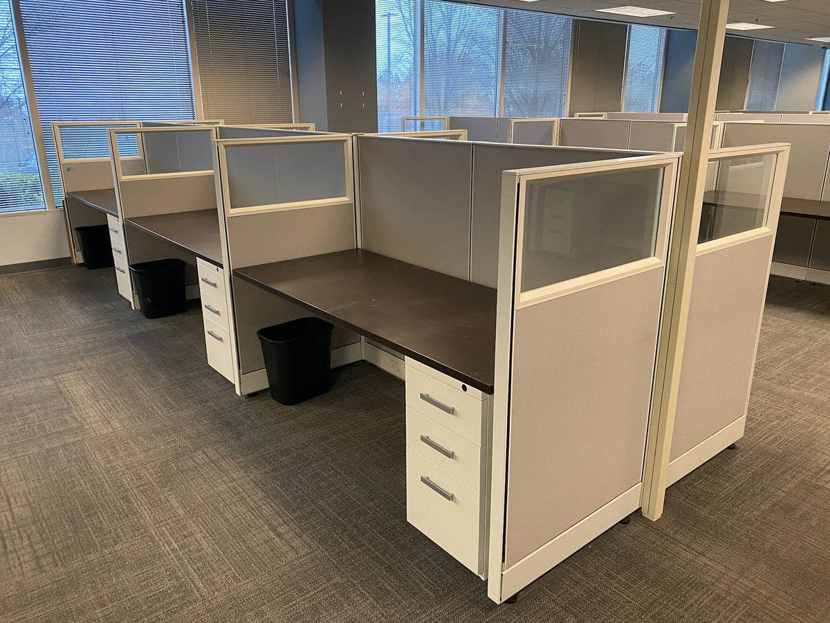 Open Plan Call Center Stations w/ Glass Accents (6' x 2' 6 ...